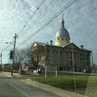 Macoupin County Courthouse - Courthouse in Carlinville