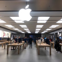 Apple barton creek store