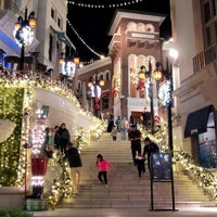 Two Rodeo - Beverly Hills, CA