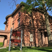 Governor Henry Lippitt House Museum - Art Museum in College Hill
