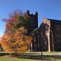 Mount Holyoke College Library - 3 tips from 246 visitors
