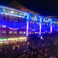 Session Road In Bloom - Flea Market