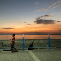 Baywalk - Waterfront in Manila