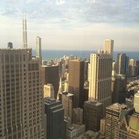 Metropolitan Club (Globe Room) - New American Restaurant in Chicago