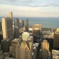 Metropolitan Club (Globe Room) - New American Restaurant in Chicago