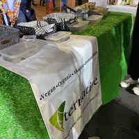 Portobello Green Vintage Fashion Market - Golborne - 14 tips