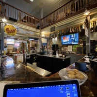 Roots Bistro - American Restaurant in Georgetown