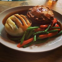 The Bull & Butcher - Holloway Ln