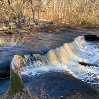 Stepstone Falls - River in West Greenwich