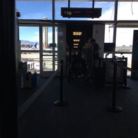 Gate D16 - Airport Gate