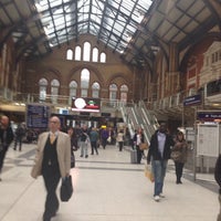Liverpool Street London Underground Station - Metro Station in Bishopsgate
