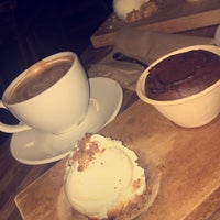 Hot Cakes Molten Chocolate Cakery - Dessert Shop in Seattle