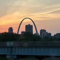 Missouri / Illinois State Line - Border Crossing in East St Louis