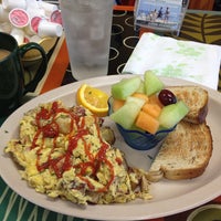 Scrambled Egg Cafe - 727 Pinetree Dr