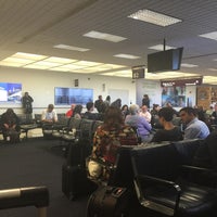 Gate B2 - Airport Gate