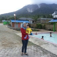 Pemandian Air Panas "Lau sidebuk debuk" - Hot Spring