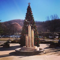 DeMoss Hall - Liberty University - Lynchburg, VA