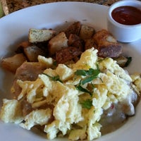 Country Cat Dinnerhouse & Bar (Now Closed) - Montavilla - Portland, OR