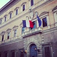 Ambassade de France - Palazzo Farnese - Regola - 2 tips from 467 visitors