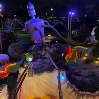 Hollywood Drive-In Golf - Mini Golf Course