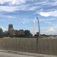 Missouri / Illinois State Line - Border Crossing in East St Louis