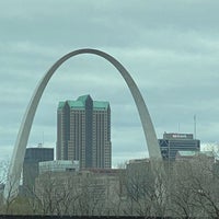 Missouri / Illinois State Line - Border Crossing in East St Louis