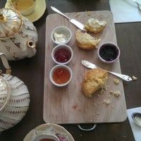 kitten & the bear - Tea Room in Parkdale