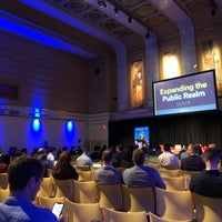 Design Exchange - Financial District - 8 tips