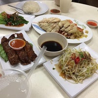 Tiong Bahru Hainanese Chicken Rice & Curry Rice