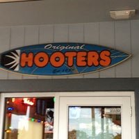Hooters - 65 tips