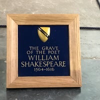 Shakespeare's Grave - Historic Site in Stratford-Upon-Avon