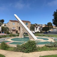 Ingleside Terraces Sundial - Ingleside Terraces - 4 tips from 276 visitors