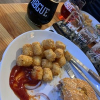 Rogue Ales Bayfront Public House - Pub