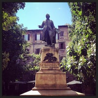 Piazza Sforza Cesarini