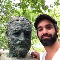 Hemingway Memorial - 2 tips from 98 visitors