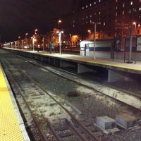 Camden Yards MARC/Light Rail Station - Train Station in The Stadiums
