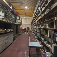 Ler Devagar - Bookstore in Alcântara