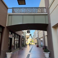 Paseo Colorado - Shopping Mall in Pasadena Civic Center District