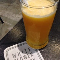 ครัวดอกไม้ขาว (White Flower Factory) - Thai Restaurant in Pathum Wan