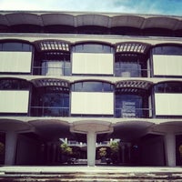 Radcliffe Quadrangle - College Quad in Neighborhood Nine