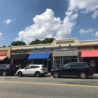 Wellesley Square - Plaza in Wellesley