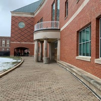 Grainger Engineering Library - College Library