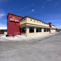Del Taco - Fast Food Restaurant