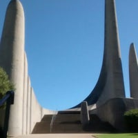 Taal Monument - Museum