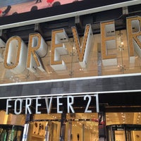 Forever 21 - Clothing Store in Theater District