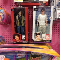 Target - Big Box Store in Visalia