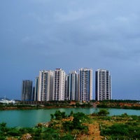 Lanco Hills - Building