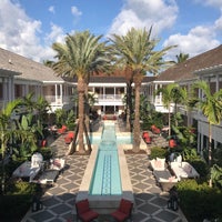 One&Only Ocean Club Pool Terrace Restaurant - 46 visitors