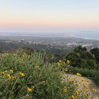 Temescal Ridge Trail - Trail in Pacific Palisades