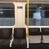 Plaistow London Underground Station - Metro Station in West Ham